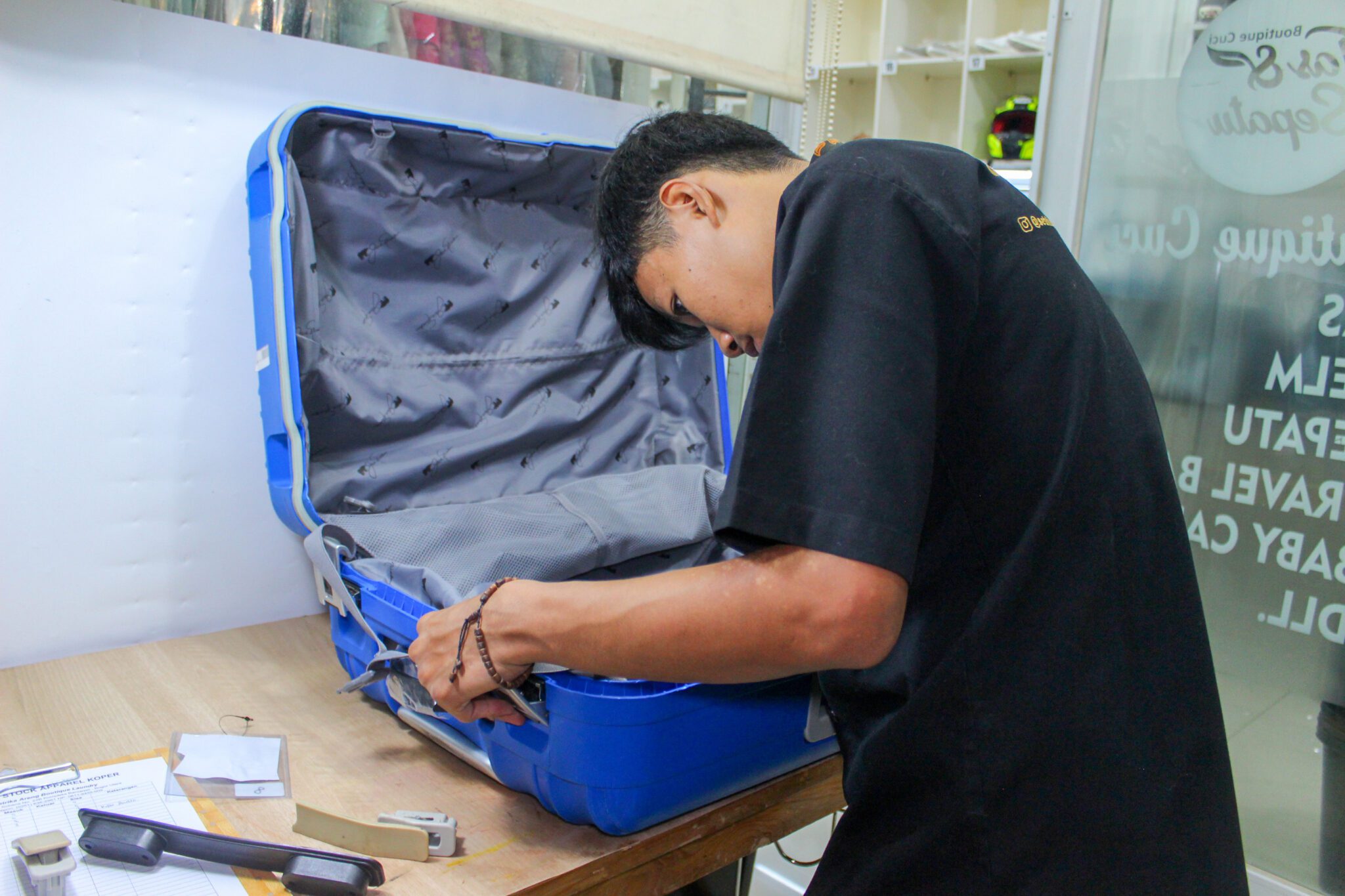 Cuci Tas Bogor & Repair Tas by Setrika Areng Boutique Laundry (SABL)